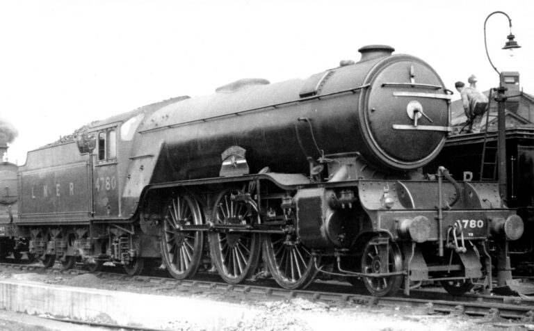 Class V2 – Sir Nigel Gresley